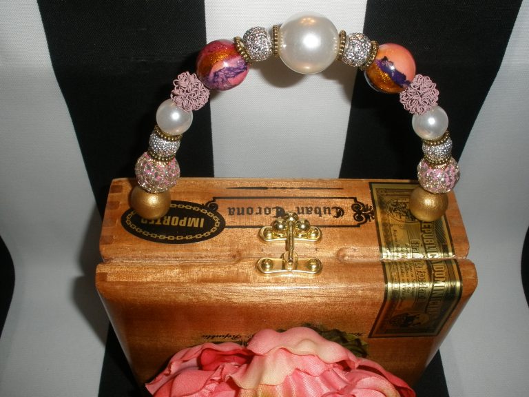 1226 Pink Peony Cigar Box Purse - humadorablesbysusan.com
