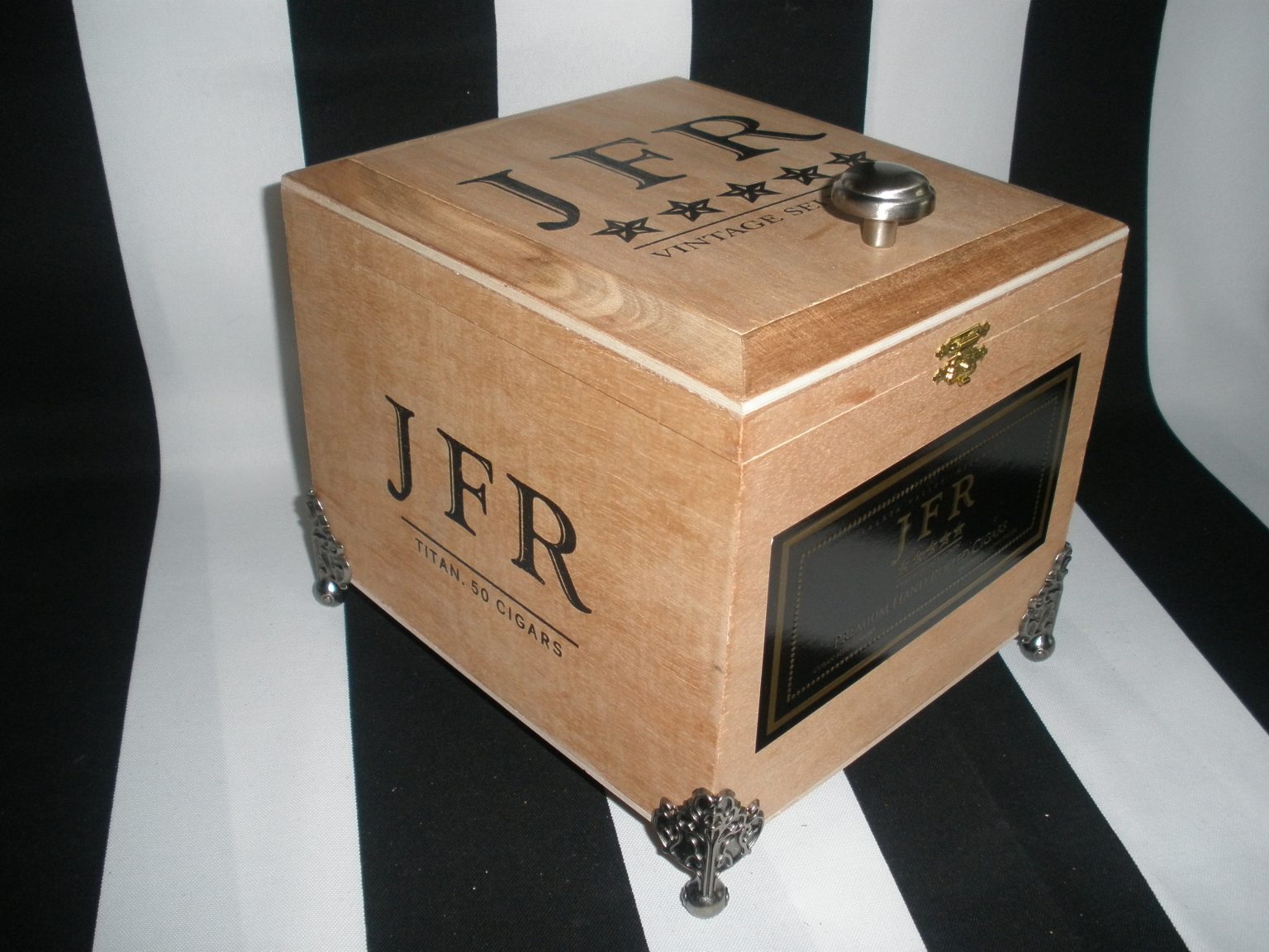 SOLD 1250 Perdomo Habano Cigar Box Valet **Man Box ...