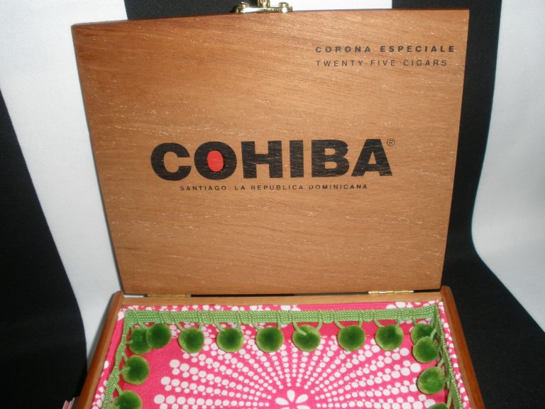 SOLD 1354 Pink Pineapple Cigar Box Purse - humadorablesbysusan.com