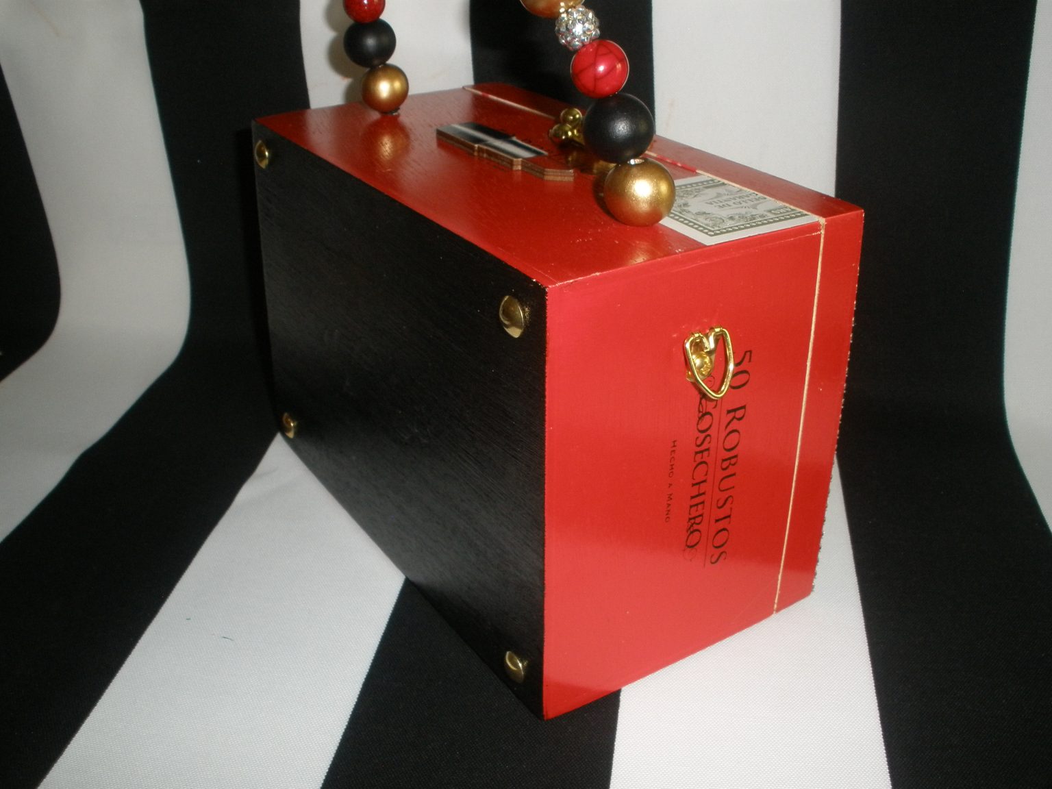 SOLD 1583 Red Lady Boss Cigar Box Purse - humadorablesbysusan.com