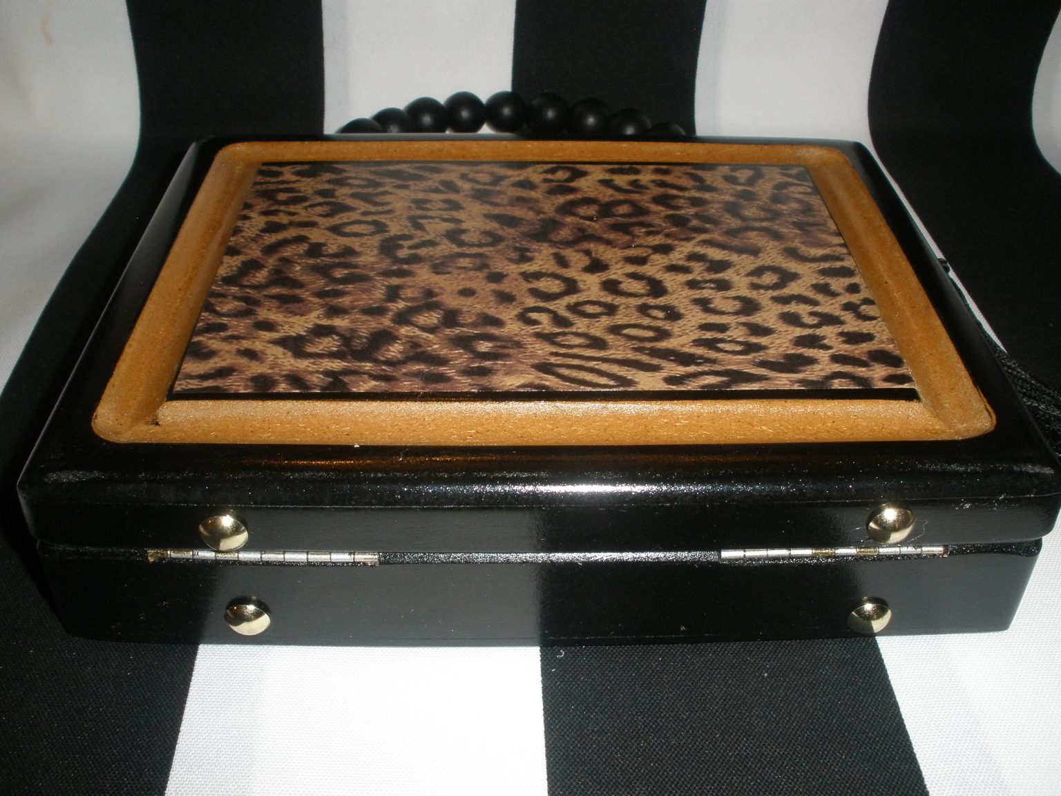 1649 Lovely Leopard Cigar Box Purse - humadorablesbysusan.com
