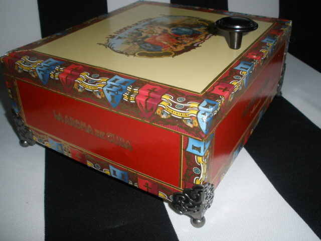 La Aroma de Cuba Cigar **Man Box**, Watch Box, Stash Box, Dresser Valet ...